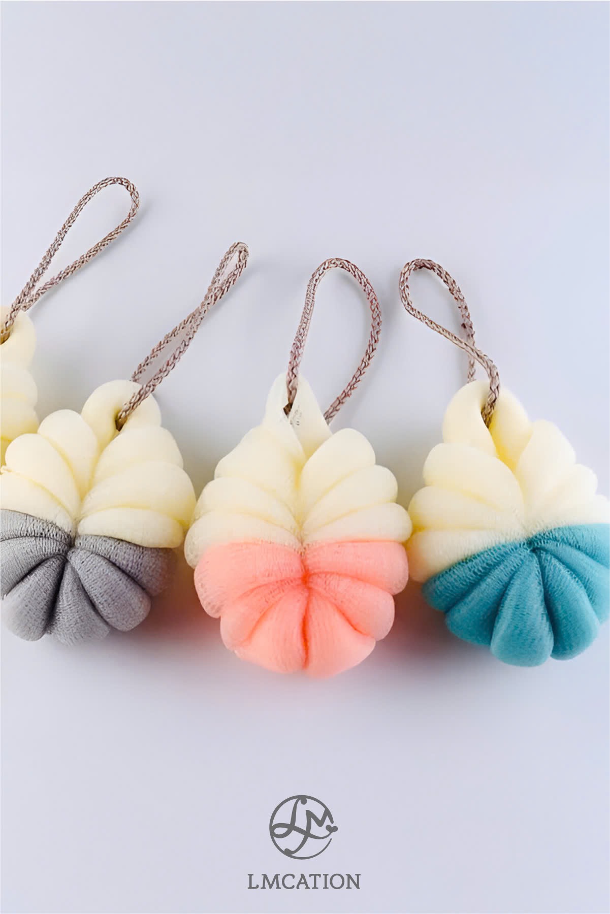 LMcation Premium Oval Bath Sponge